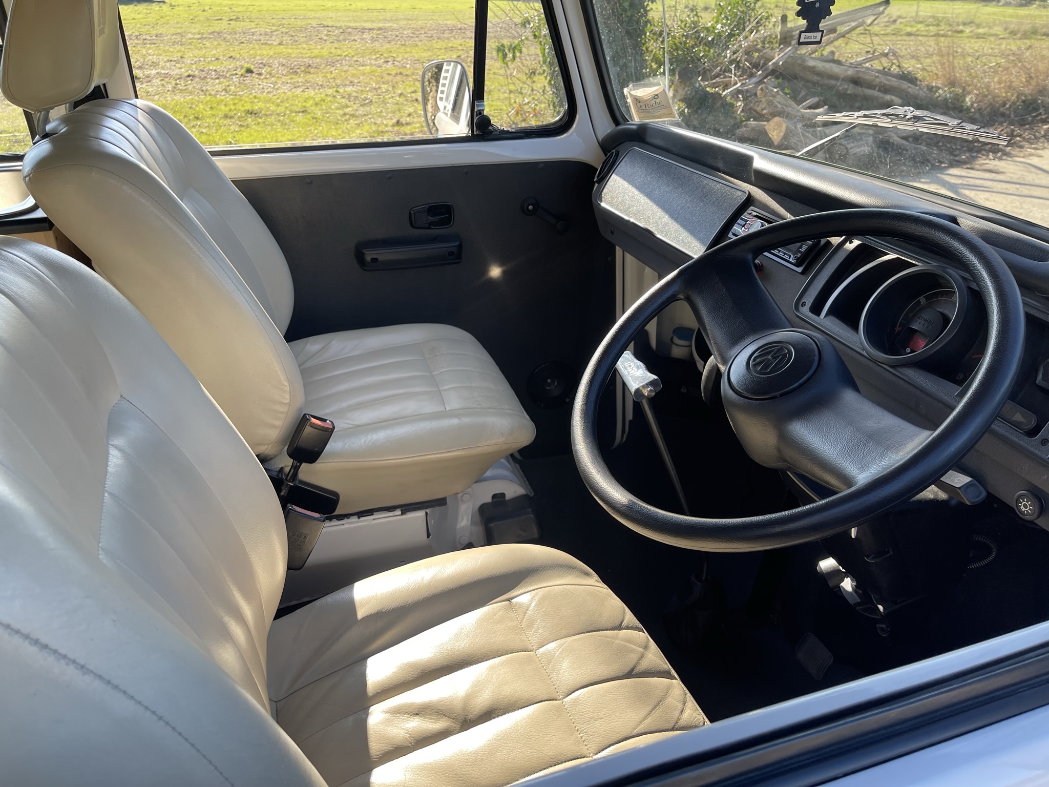 2008-vw-danbury-type-2-blue - Jersey Camper Hire